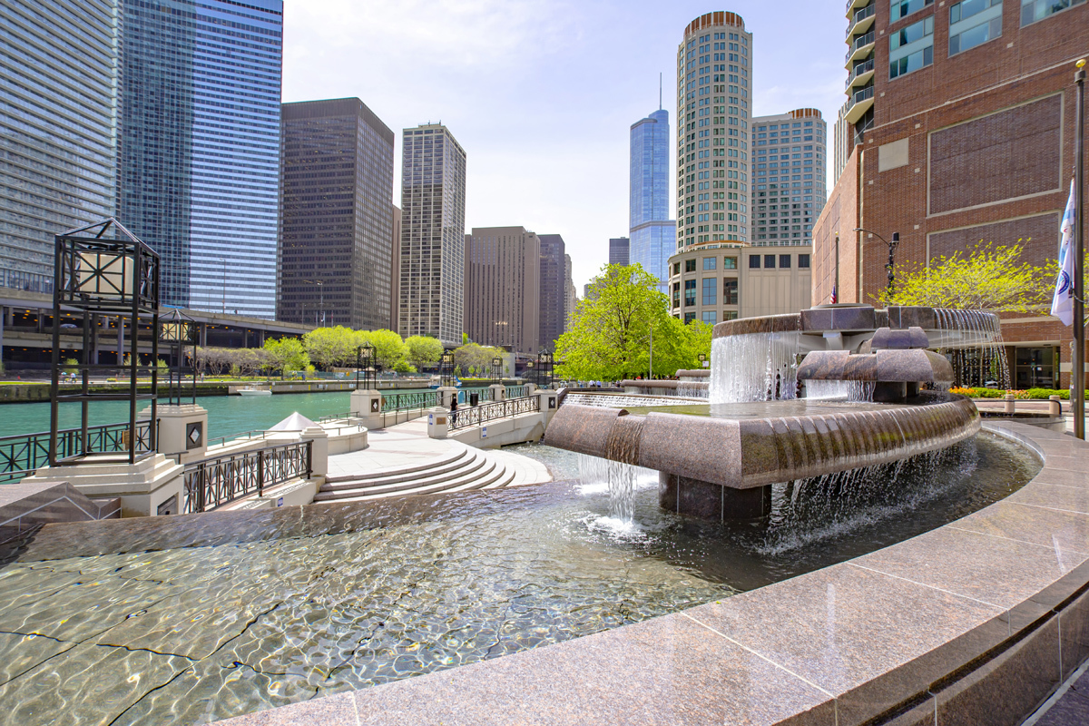 Mcclurg Court Apartments | Cityfront Place | Streetville